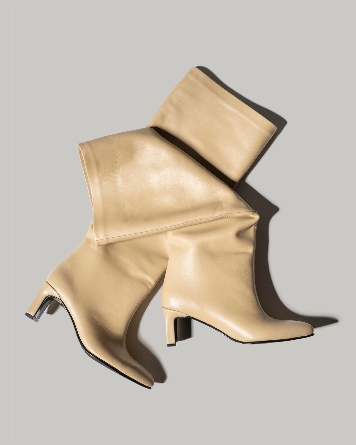 Високі чоботи на підборах Бежевий Coosh